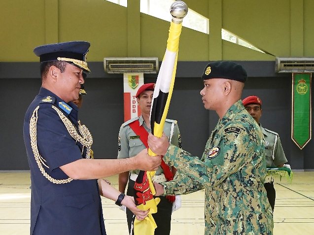 News - HANDING OVER OF NATIONAL FLAG TO RBAF PERSONNEL...
