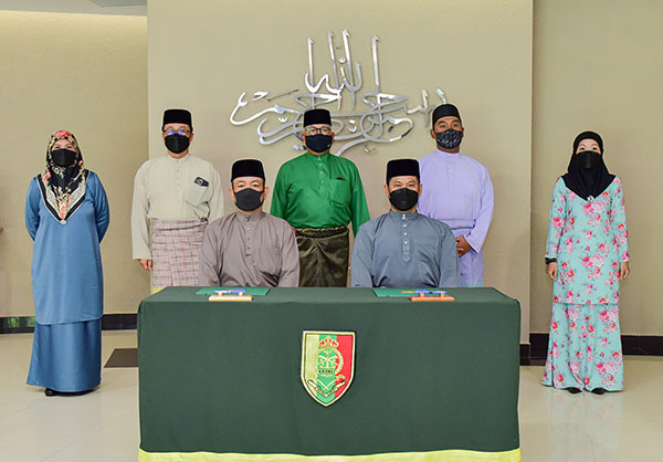 News - HANDOVER CEREMONY FOR KOWIRA CHAIRMANSHIP...