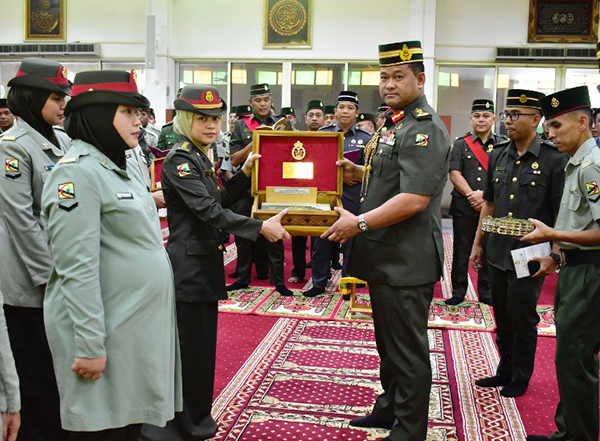 News - CONVERSION CEREMONY OF ROYAL BRUNEI LAND...