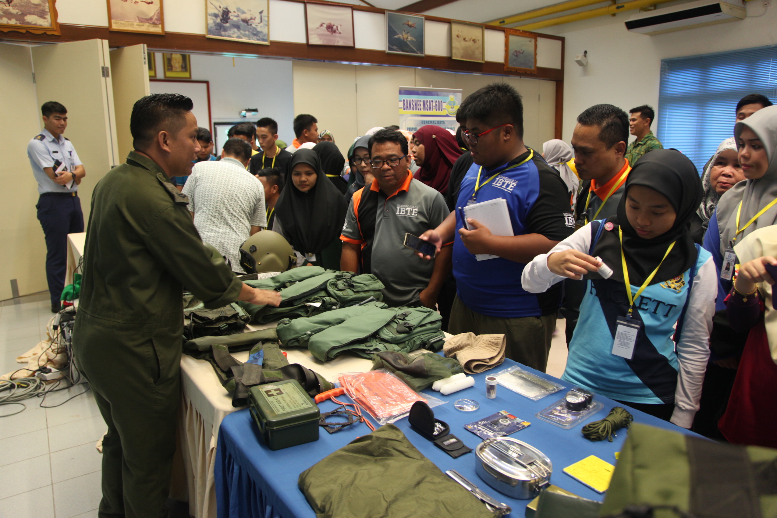 News Headlines - ROYAL BRUNEI AIR FORCE RECEIVED EDUCATIONAL...