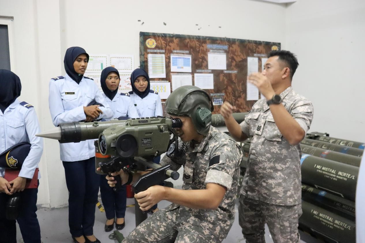 News Headlines - AIR FORCE OFFICER CADETS FROM OFFICER CADET...