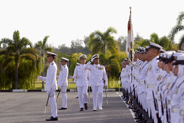 CHANGE OF COMMAND CEREMONY FOR THE COMMANDER OF ROYAL BRUNEI NAVY | MINDEF
