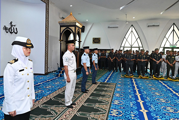 CONVERSION CEREMONY OF ROYAL BRUNEI AIR FORCE PERSONNEL | MINDEF