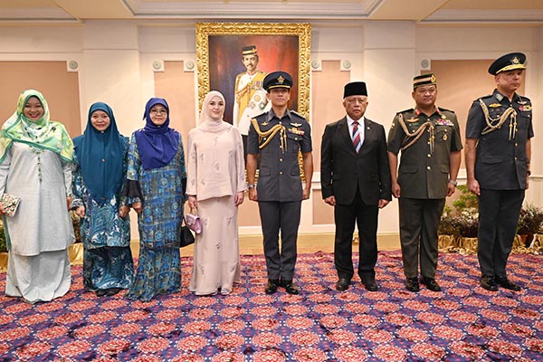 HIS MAJESTY THE SULTAN AND YANG DI-PERTUAN OF NEGARA BRUNEI DARUSSALAM ...