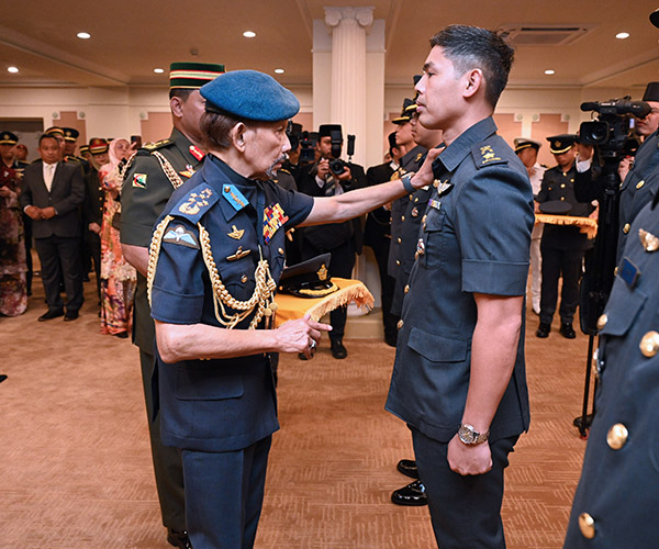 HIS MAJESTY THE SULTAN AND YANG DI-PERTUAN OF NEGARA BRUNEI DARUSSALAM ...