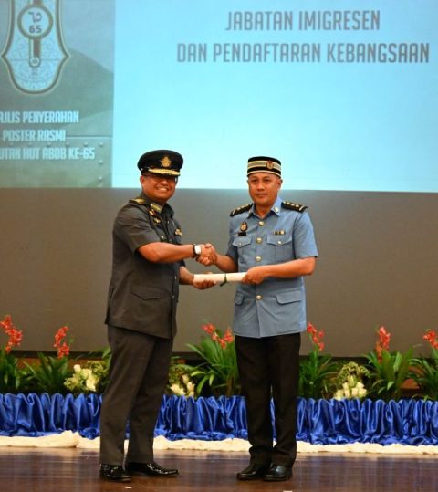 POSTERS DISTRIBUTION CEREMONY TO MARK THE ROYAL BRUNEI ARMED FORCES ...